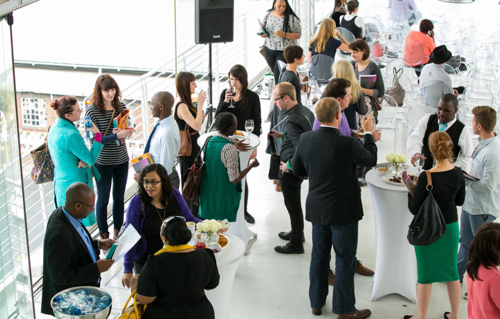 What To Wear To A Networking Event: Stay Confident And Comfortable ...