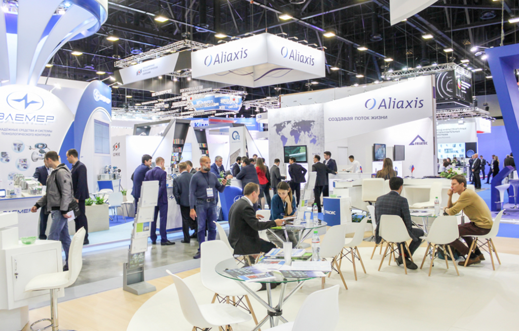 How To Choose The Perfect Exhibition Team For Your Event - Multi Image ...